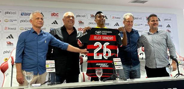 Alex Sandro é apresentado oficialmente pelo Flamengo