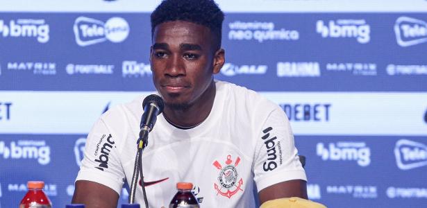 Félix Torres é apresentado no Corinthians e pode estrear no Paulistão