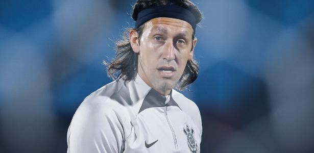 Buraco do Corinthians é mais embaixo, mas debater Cássio é necessário