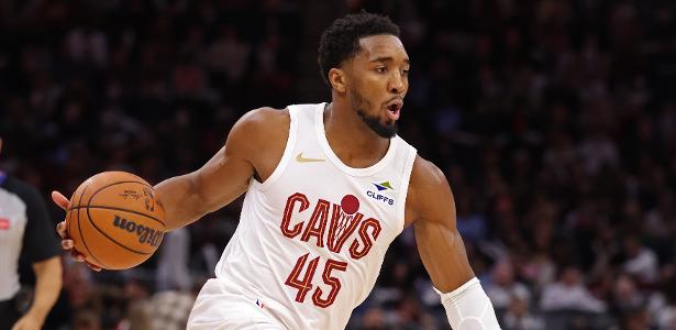 Donovan Mitchell comanda, e Cavaliers atropelam o campeão da NBA Cup