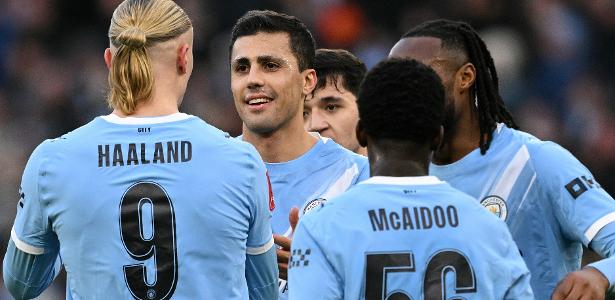 Manchester City faz 10 a 1 e avança na Copa da Inglaterra