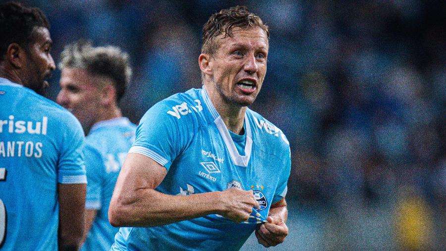 Grêmio: "Nada é fácil", diz Lucas Leiva após vitória sobre o Sport