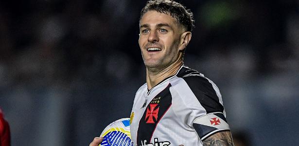 Vasco praticamente não se preocupa mais com rebaixamento. E sonha mais alto