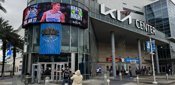Orlando Magic, da NBA, celebra noite brasileira com show de Thiaguinho