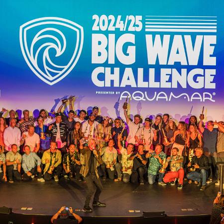 Surfe de ondas gigantes pede a volta de um circuito mundial oficial