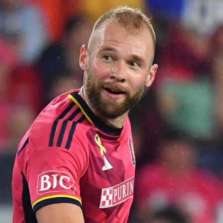 Brasileiro 'fundou' time na MLS e vê liga mais profissional após Messi