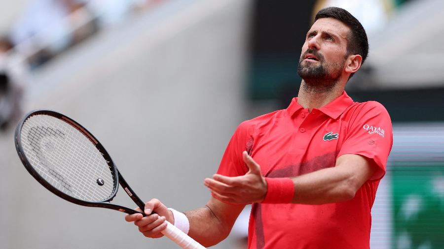 Djokovic passa por Moutet e mantém tabu sobre franceses em Roland Garros