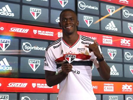 [COMENTE] Como você avalia a estreia de Andrés Colorado, o mais novo ...