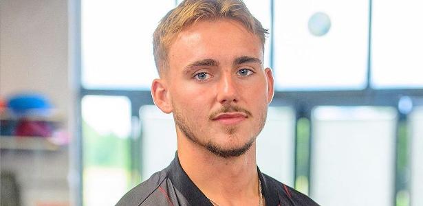 Jogador de time inglês é acusado de estupro e agressão sexual