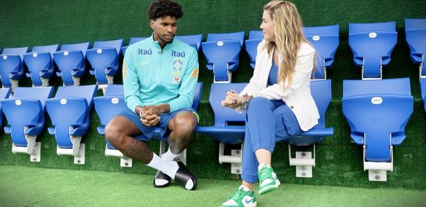 Hugo Souza: 'Tive que separar o Hugo pessoa do profissional'