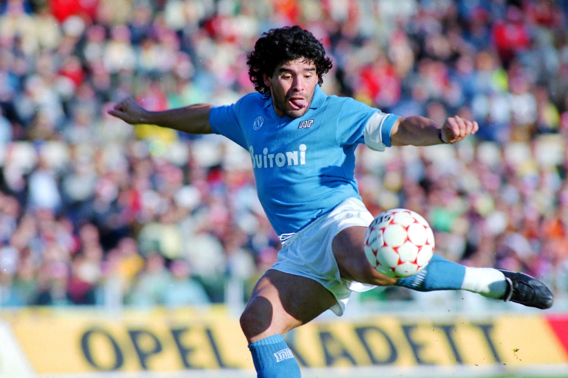 Fotos: Relembre a trajetória de Maradona - 25/11/2020 - UOL Esporte