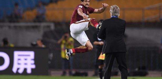 Como Aloísio Boi Bandido começou a dar voadoras para comemorar gols