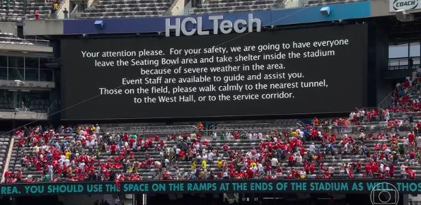 'Vai embora!': os bastidores da paralisação no jogo do Palmeiras