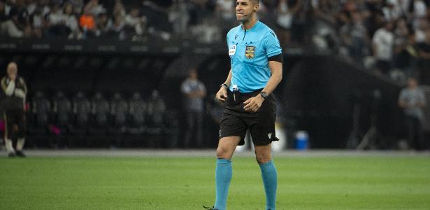 Paz quer vetar árbitro de duelo contra o Fla em jogos do Corinthians