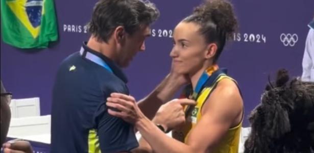 Olimpíadas 2024: Torcedores dizem que Giba 'zicou' Brasil no vôlei
