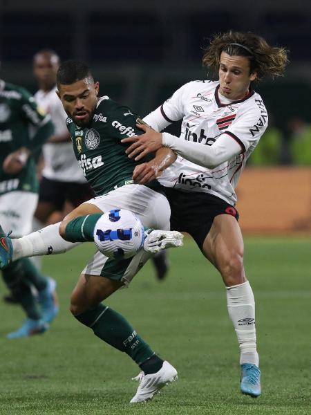 Palmeiras: Tabata evita comparações a Scarpa