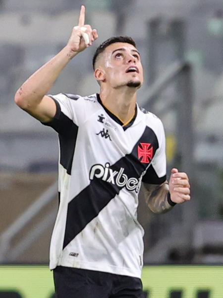Los Angeles Galaxy faz proposta por Gabriel Pec, do Vasco
