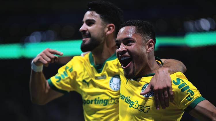 Flaco López explica parceria com Vitor Roque: 'Ninguém esperava'