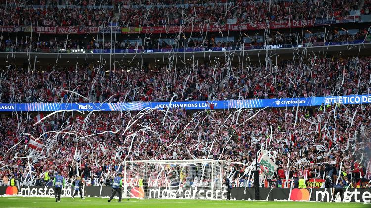 Atlético e Arsenal marcam de pênalti e empatam na ida da Champions