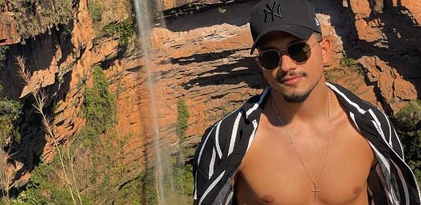 Yuri Lima confirma affair com Iza