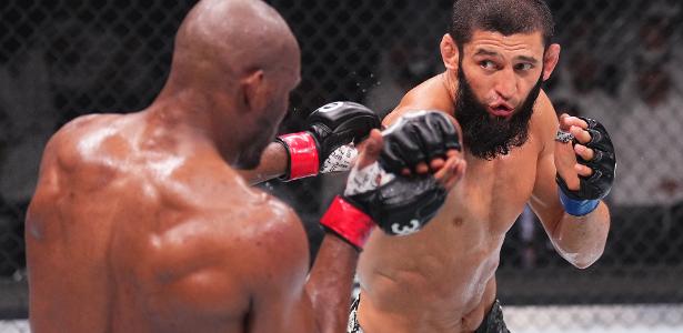 UFC: Lobo de volta! Chimaev enfrenta Whittaker na Arábia Saudita