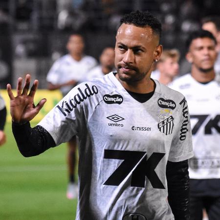 Neymar diz que só vai decidir sobre renovar com o Santos após dia 12