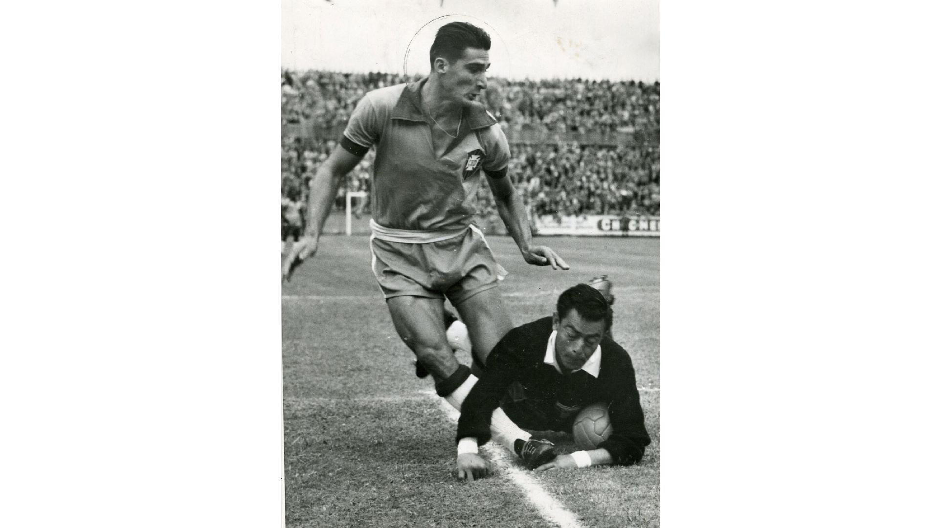 Julinho Botelho: o craque que recebeu a maior vaia da história do futebol