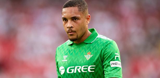 Palmeiras abre conversas para contratar o atacante Vitor Roque