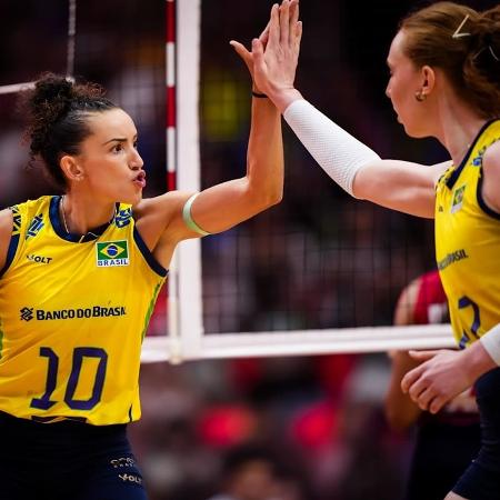 Maior pontuadora do Brasil, Gabi celebra bronze no Mundial: 'Orgulho'