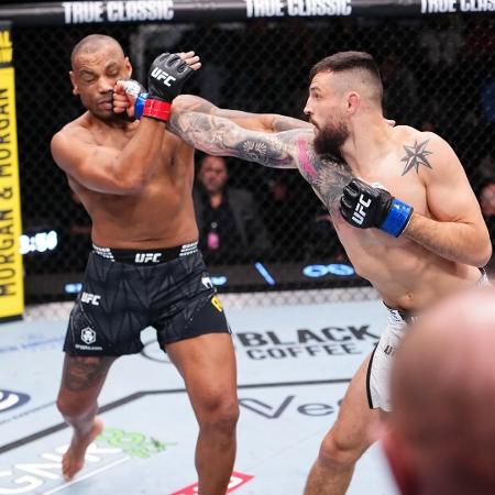 César Almeida é superado por polonês da Fighting Nerds no UFC Vegas 112