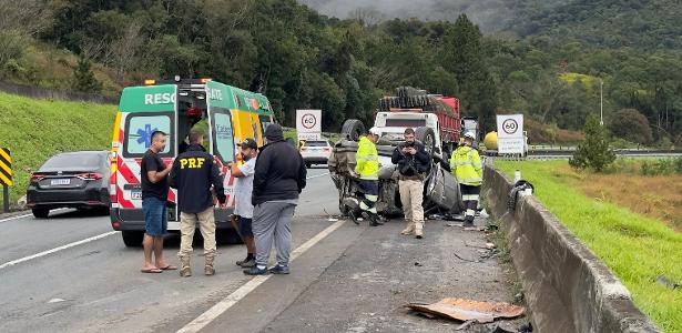Dunga testa negativo no bafômetro após capotar carro em barranco no PR