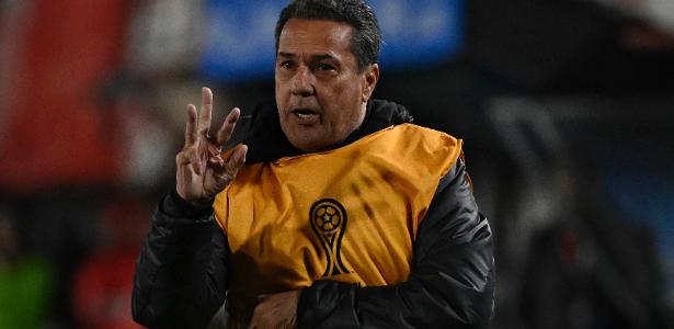 Corinthians: Luxa confirma discussão com Mazziotti e minimiza