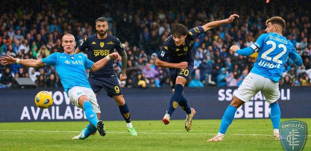 Napoli perde para Empoli e tropeça mais uma vez no Italiano