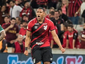 Endrick marca e vira o jogador mais jovem a marcar pelo Palmeiras