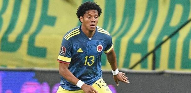 Santos tem interesse no polivalente Yairo Moreno, ex-León (MEX)