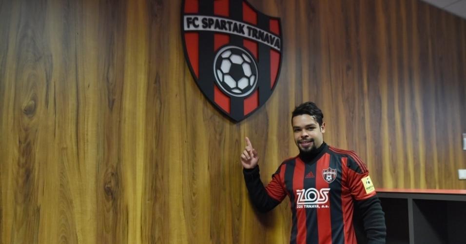 Kerlon conta como criou o "drible da foca" e lamenta carreira curta