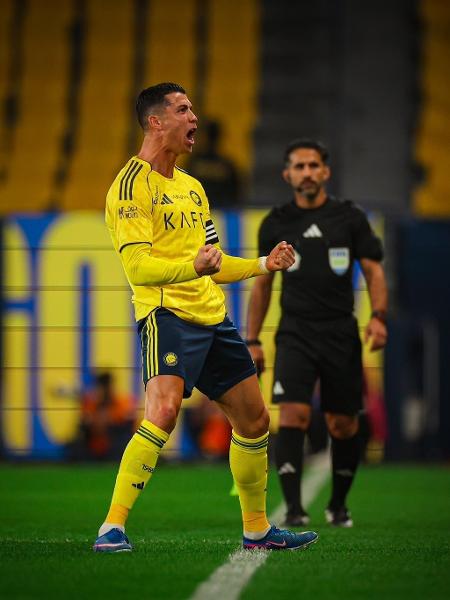 Cristiano Ronaldo faz dois e chega à marca de 964 gols na carreira