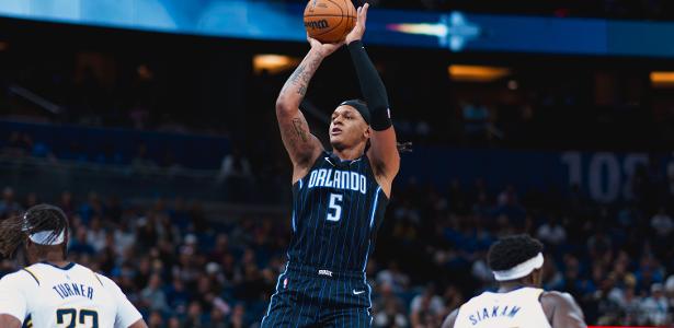 Banchero faz 50 pontos, flerta com triplo-duplo e bate recorde na NBA