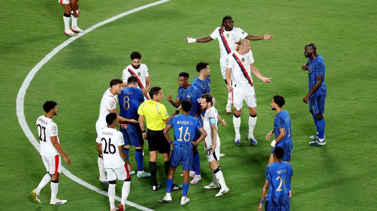 Al-Hilal choca o mundo, derruba City com show de brasileiros e pega Flu