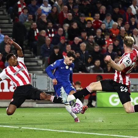 Chelsea empata com Brentford e perde chance de liderar Inglês