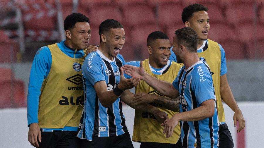 Transmissão ao vivo de Grêmio x Vitória pelo Brasileirão: veja onde ...