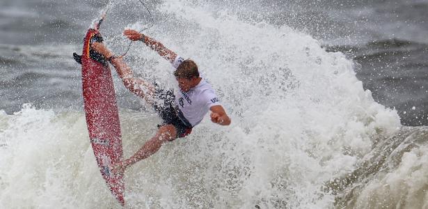 John John Florence posta vídeo surfando ao som de Charlie Brown Jr.