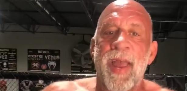 Hall da Fama do UFC é hospitalizado em estado grave após salvar pais