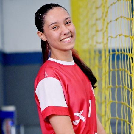 Atleta dos Jogos da Juventude saiu balé para handebol: 'Me fortaleceu'