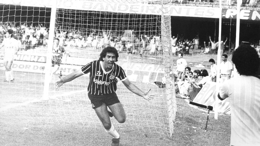 Ex-atacante relembra 4 gols contra Santos: "Corinthians é céu ou inferno"