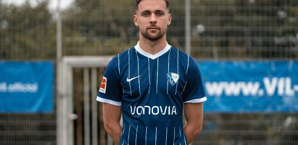 Pantovic marcou de trás do meio, mas tem menos de 10 gols na carreira