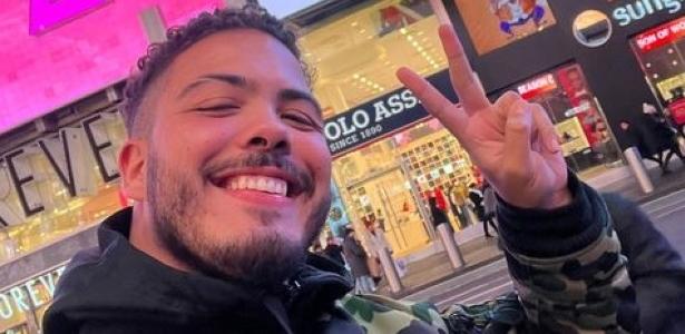 DJ Ronald mostra telão na Times Square com sua imagem
