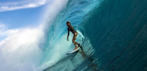 Surfe: Kelia Gallina, fenômeno de 12 anos, vai competir etapa do Taiti