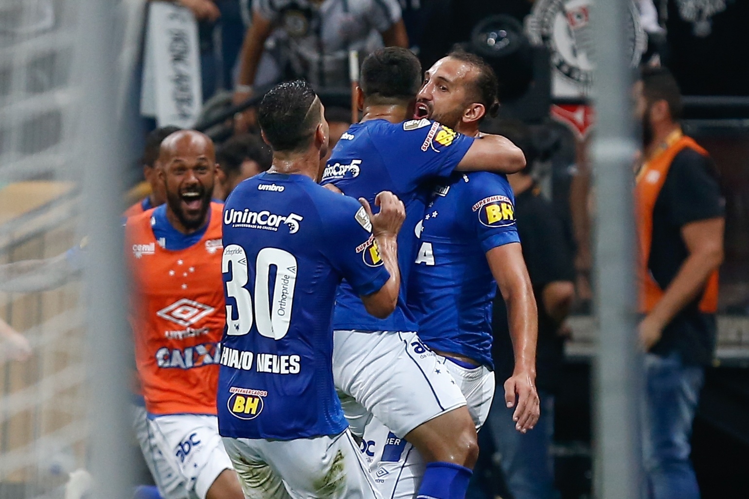 Fotos: Corinthians e Cruzeiro decidem título da Copa do Brasil; veja ...