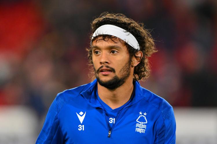 Livros no Centro: Jogador Gustavo Scarpa desafia visão de mundo com ...